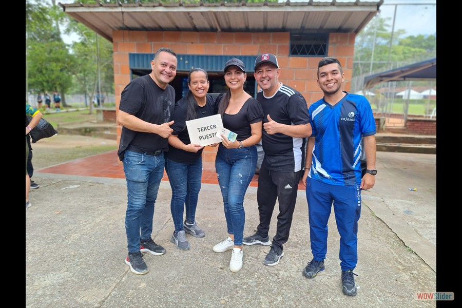 Mini Tejo Financiera Comultrasan Cooperativa De Ahorro Y Crédito En Colombia